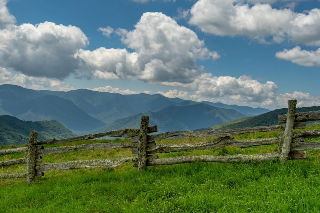 Hiking in North Carolina • 21 BEST Hikes in North Carolina - Lost In ...