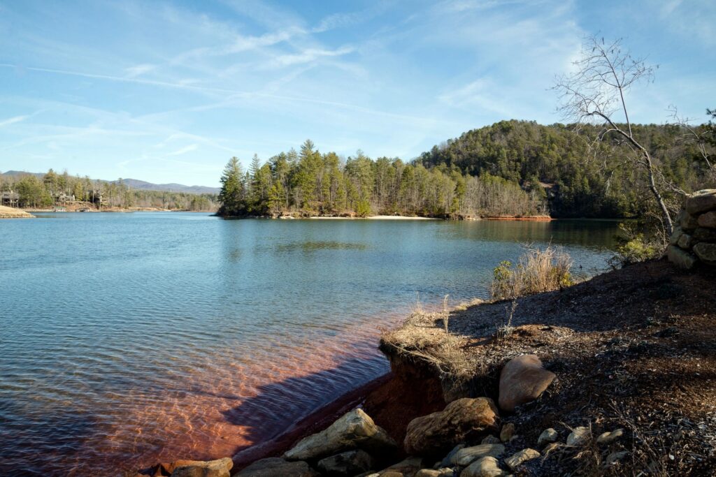 20 BEST Lakes in South Carolina - Lost In The Carolinas