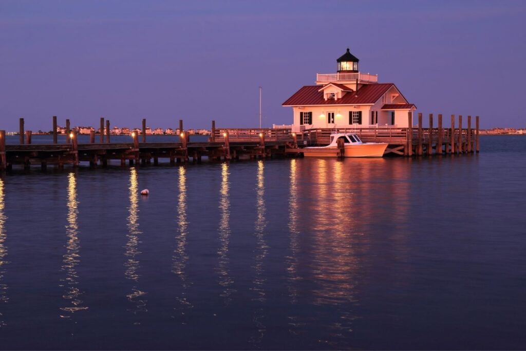 20 STUNNING North Carolina Islands to Visit