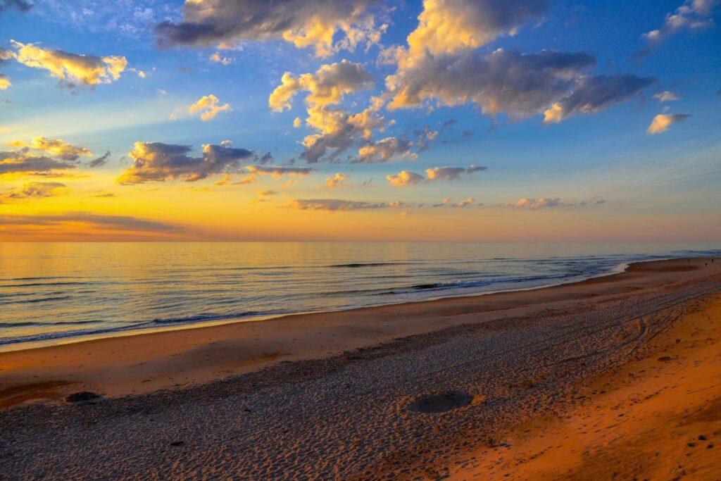 9 Beautiful Outer Banks Beaches to See - lostinthecarolinas.com