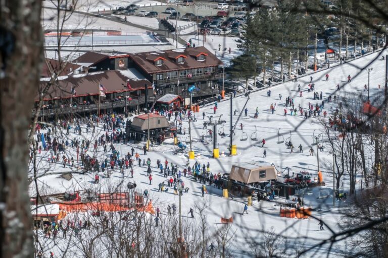 6 BEST North Carolina Ski Resorts (2024)