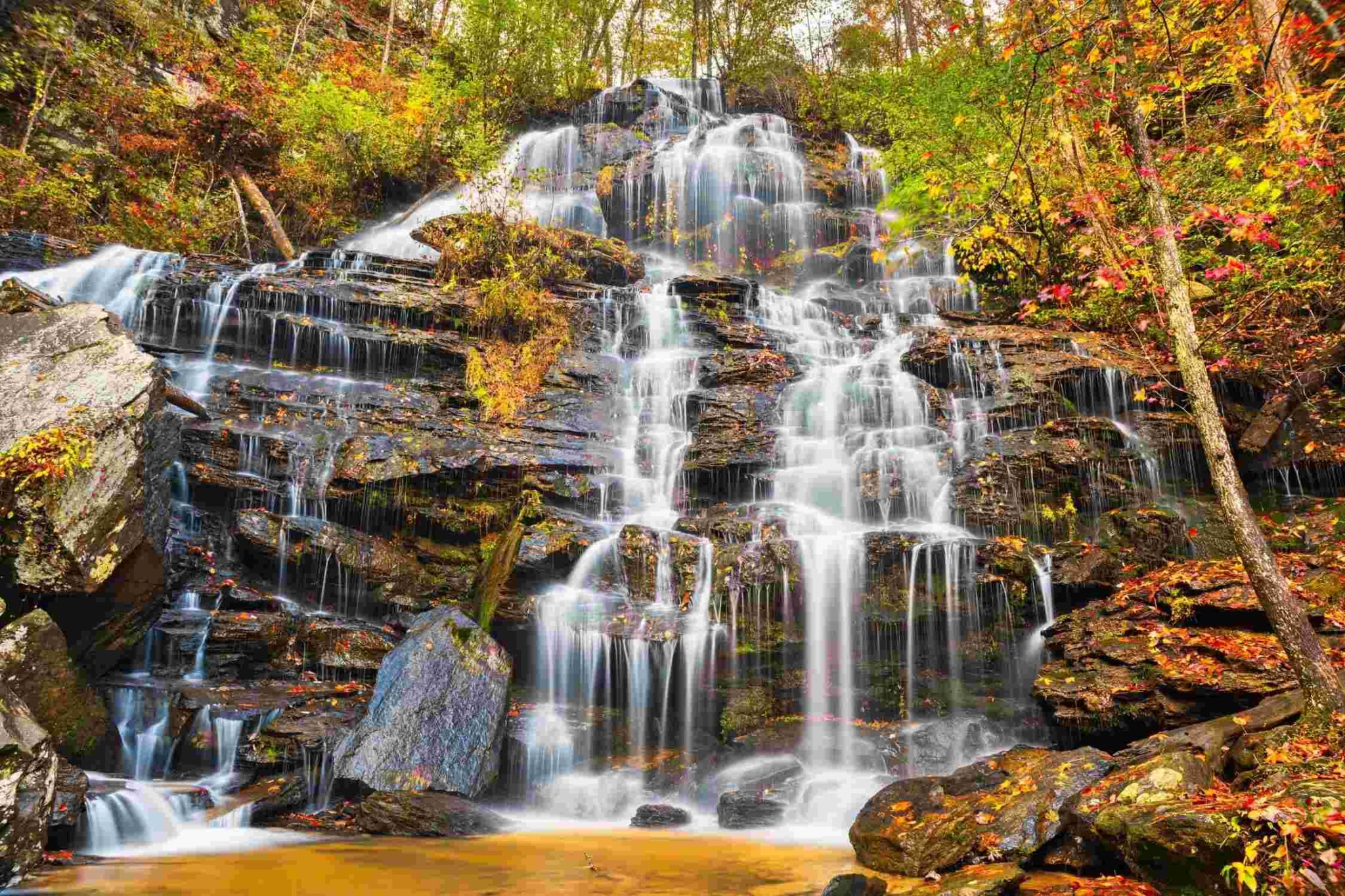 20 BEAUTIFUL Waterfalls in South Carolina to Check Out