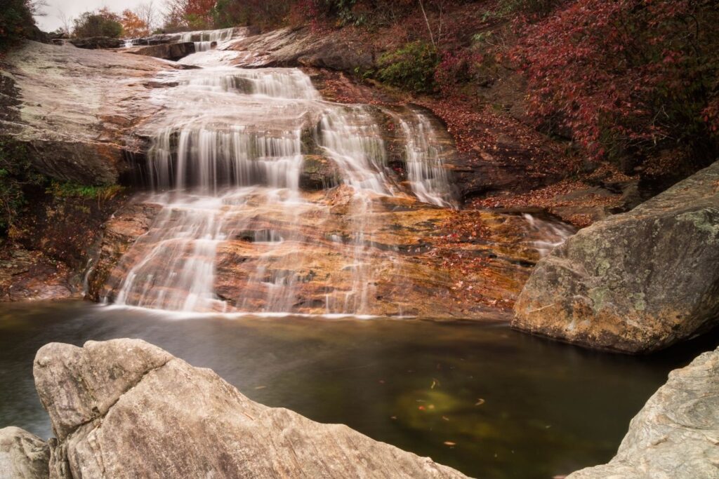 30 North Carolina Waterfalls You WON'T Believe Exist