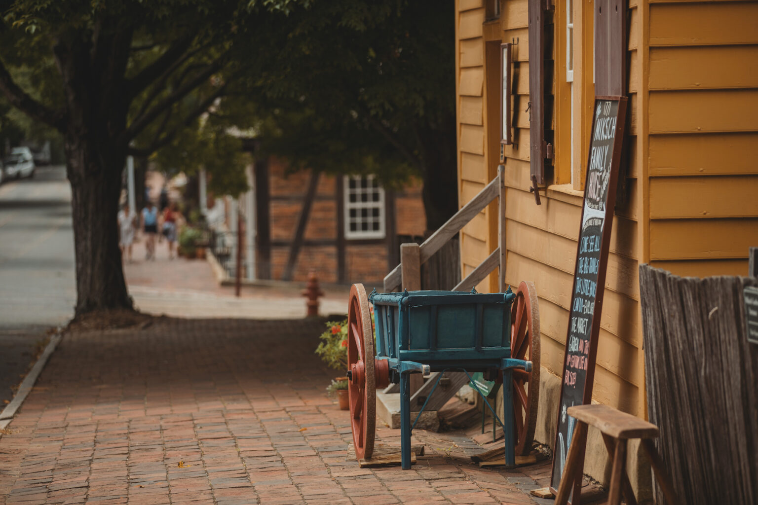 17 OLD SALEM Attractions You Shouldn't Miss!