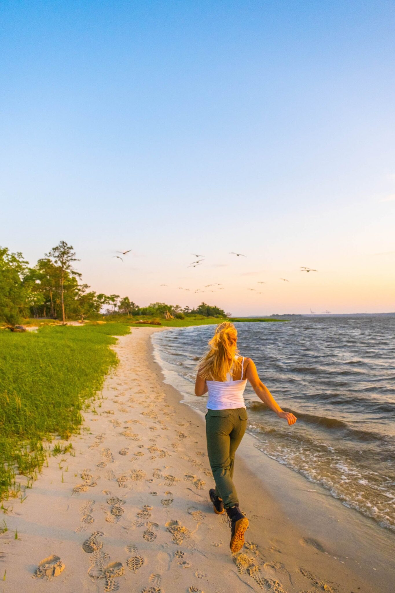 20 STUNNING North Carolina Islands to Visit