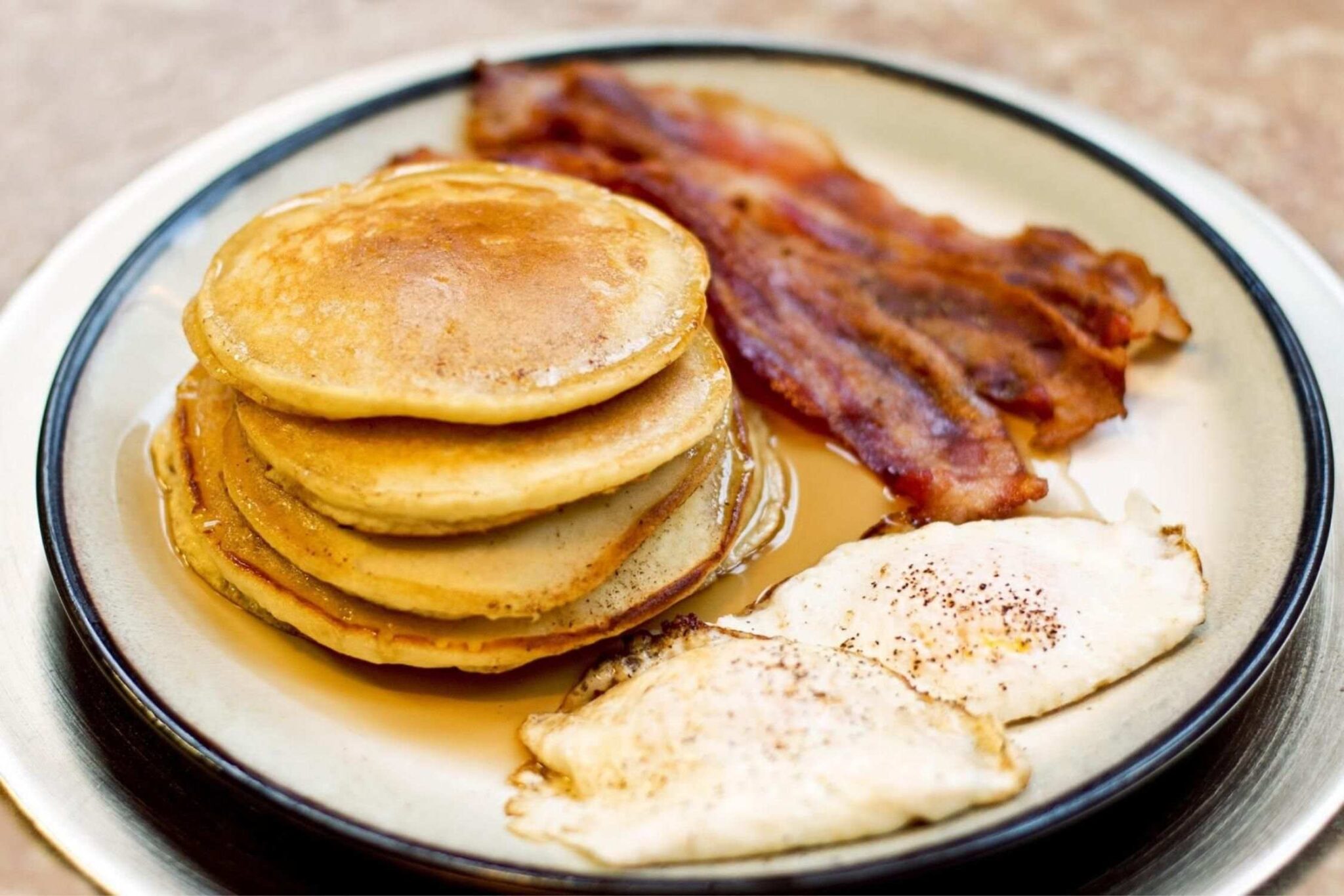 20 BEST Spots for Breakfast in Savannah - Lost In The Carolinas