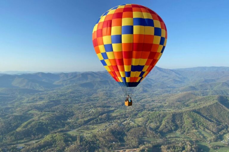 BEST Places for a Hot Air Balloon Ride in North Carolina
