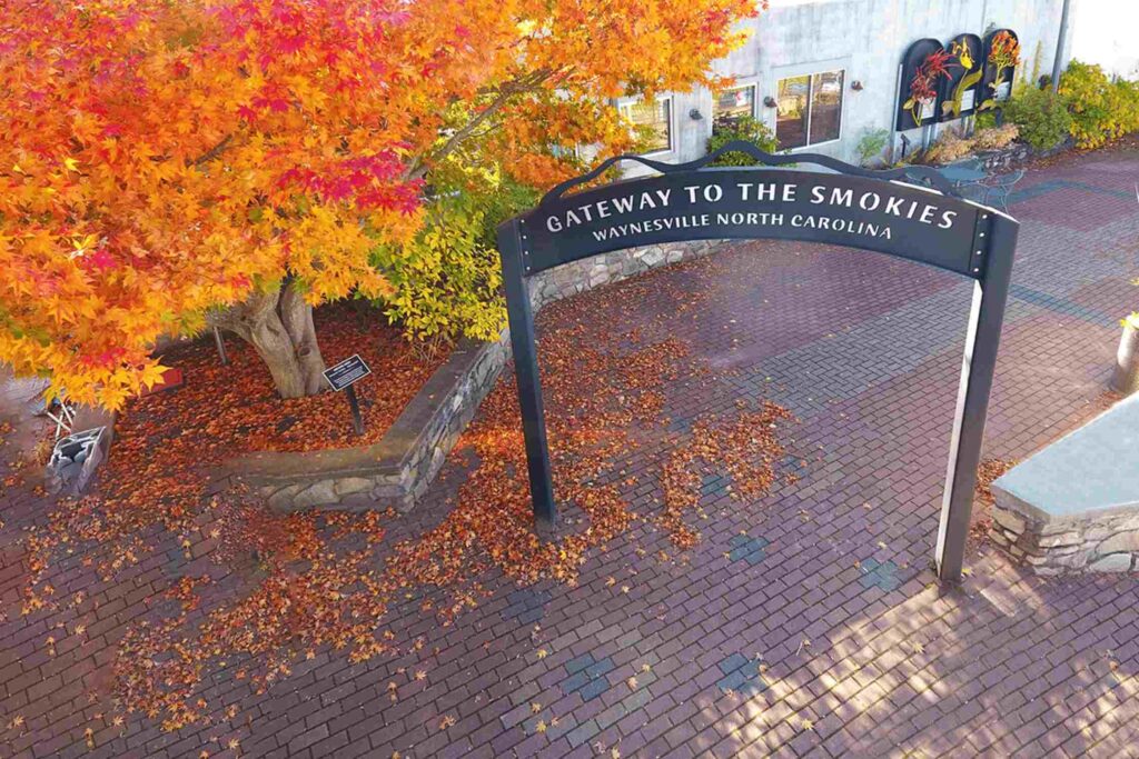 10 BEST Things to do in Waynesville (North Carolina) - Lost In The ...