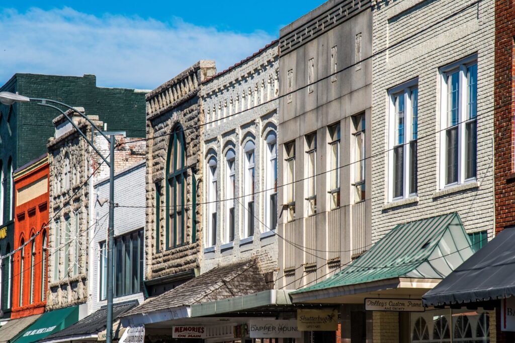 20 BEST Things To Do In Mount Airy, NC (Mayberry) - Lost In The Carolinas